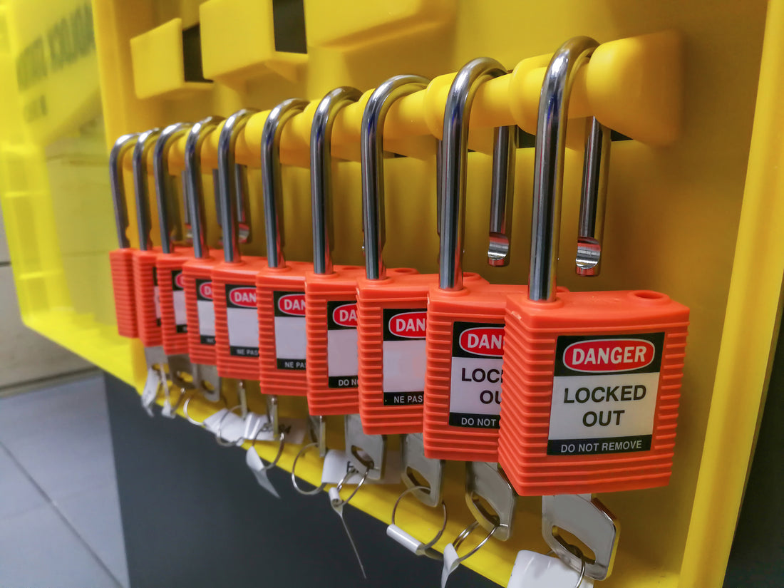 Ein Leitfaden für das Lockout-Tagout-Verfahren | The Lock Box